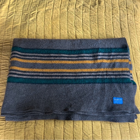 Pendleton | Bedding | Pendleton Vintage Wool Blanket | Poshmark